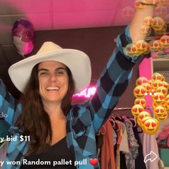 Amazon | Tops | Size Medium Random Pallet Pull No Cancellations | Poshmark